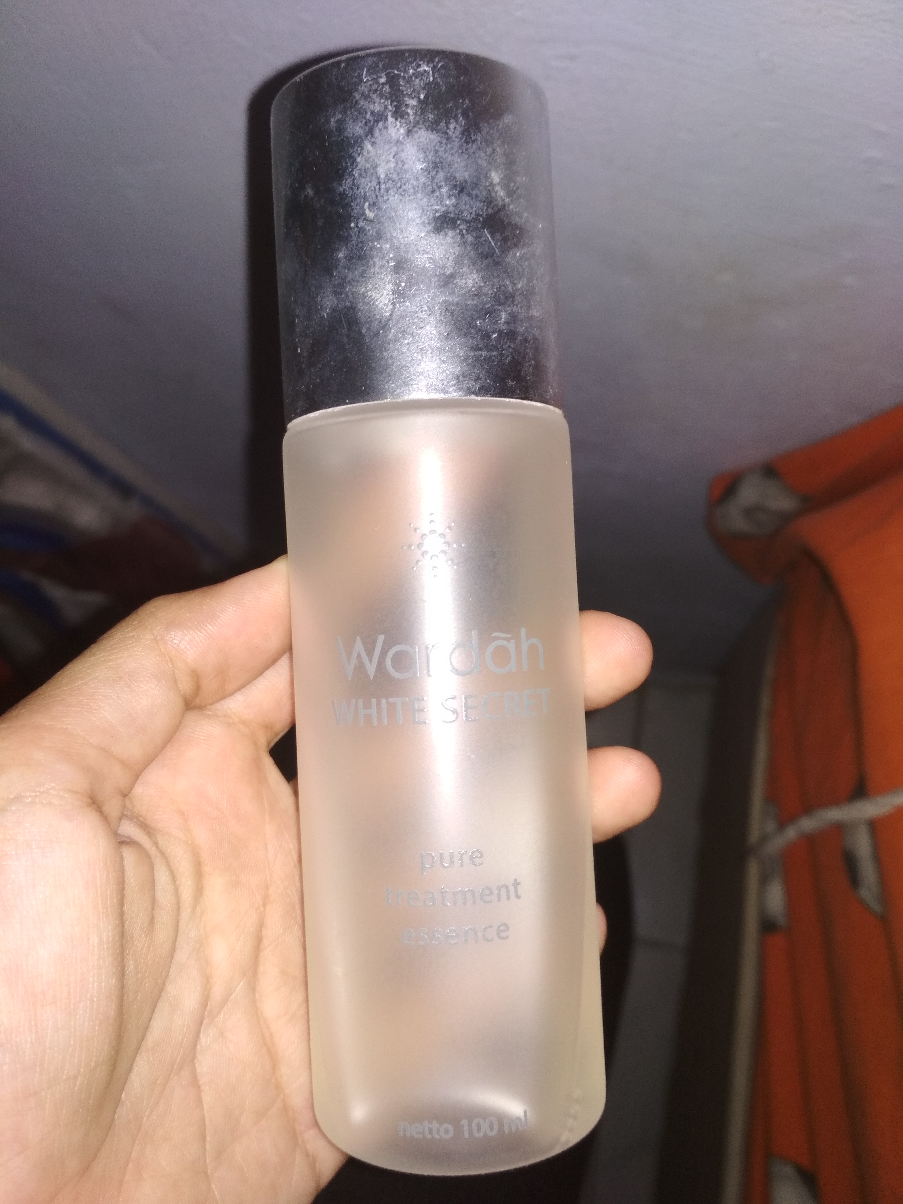 Wardah Crystal Secret Pure Treatment Essence - Review SOCO by Sociolla